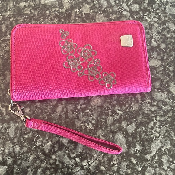 Haiku | Bags | Nwot Haiku Raspberry Pink Walletwristlet Zip Around ...